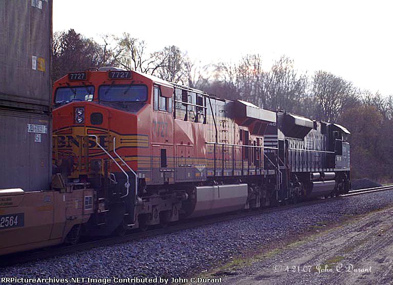 BNSF 7727 NS 24Z